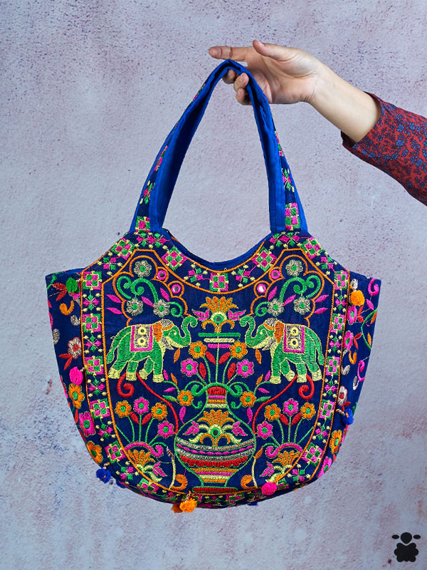 Bolso boho chic azul bordados de elefante Oveja Bohemia