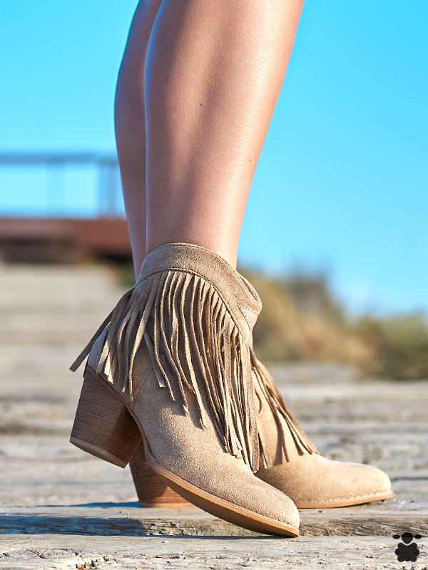 Botines boho con flecos Mejia beige - Oveja Bohemia